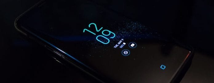 Hvad er forskellen på Samsung- og Android-telefoner?